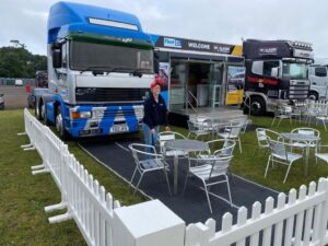 Hit the road... - TCM Trailers